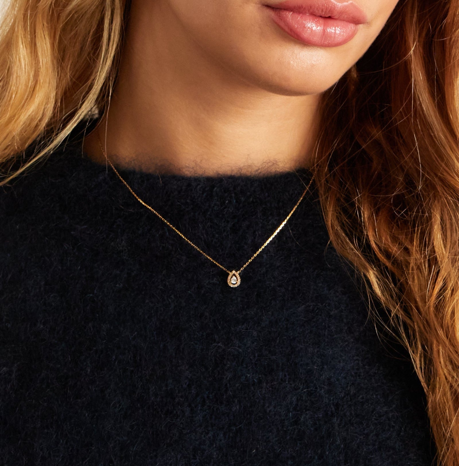 Gouden ketting met peervorm